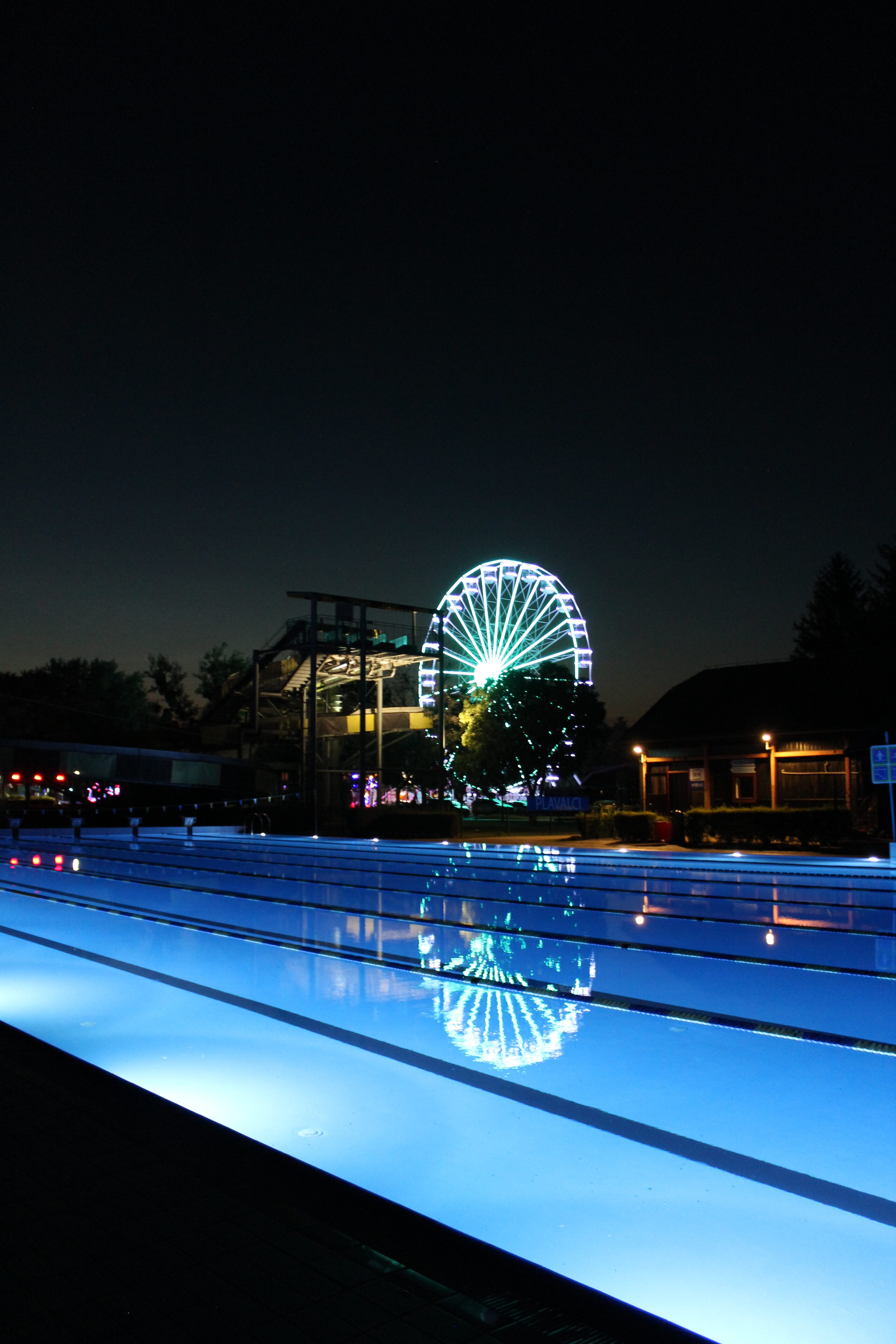 Night swimming under the starry sky at the Olympic pool - Terme Čatež